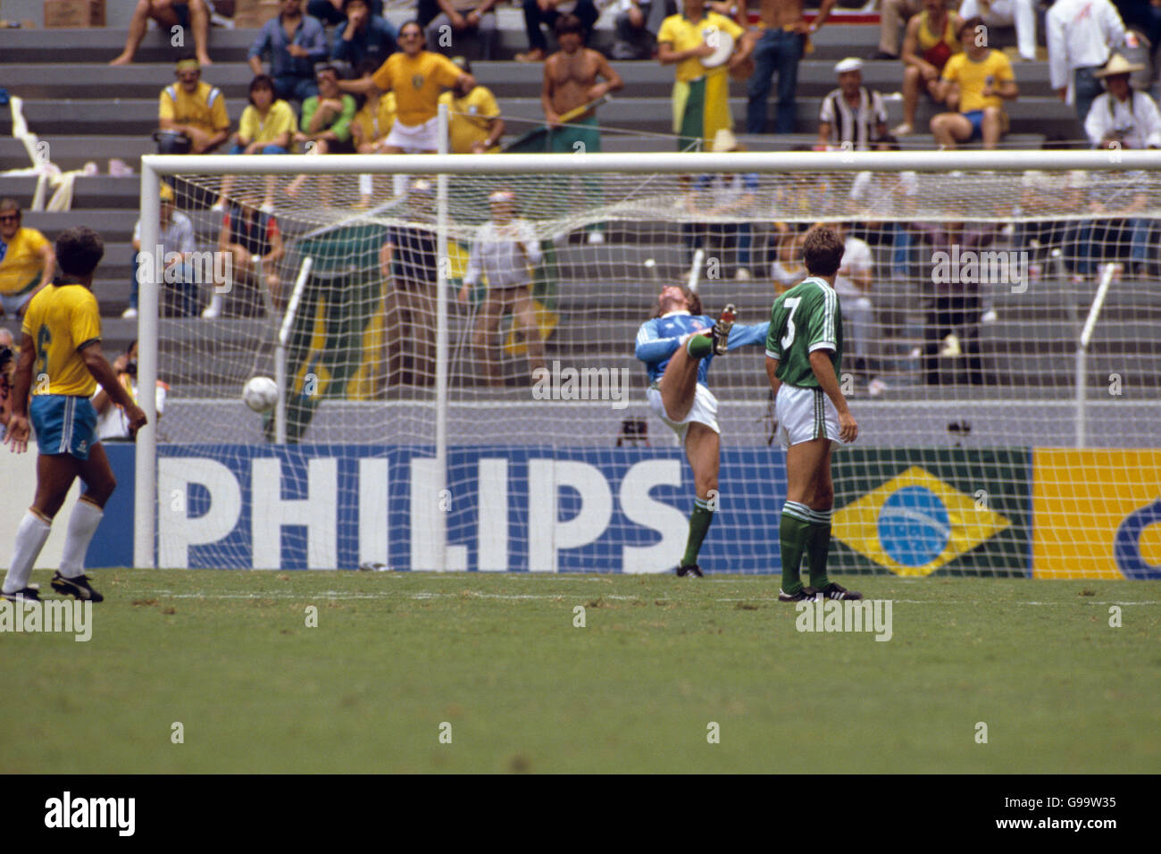 Brazil football 1986 hi-res stock photography and images - Alamy