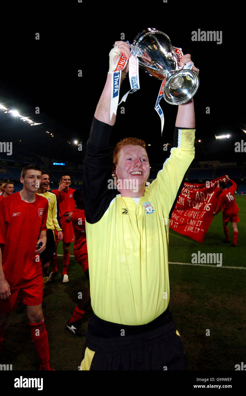 Liverpool goalkeeper david roberts hi-res stock photography and images ...