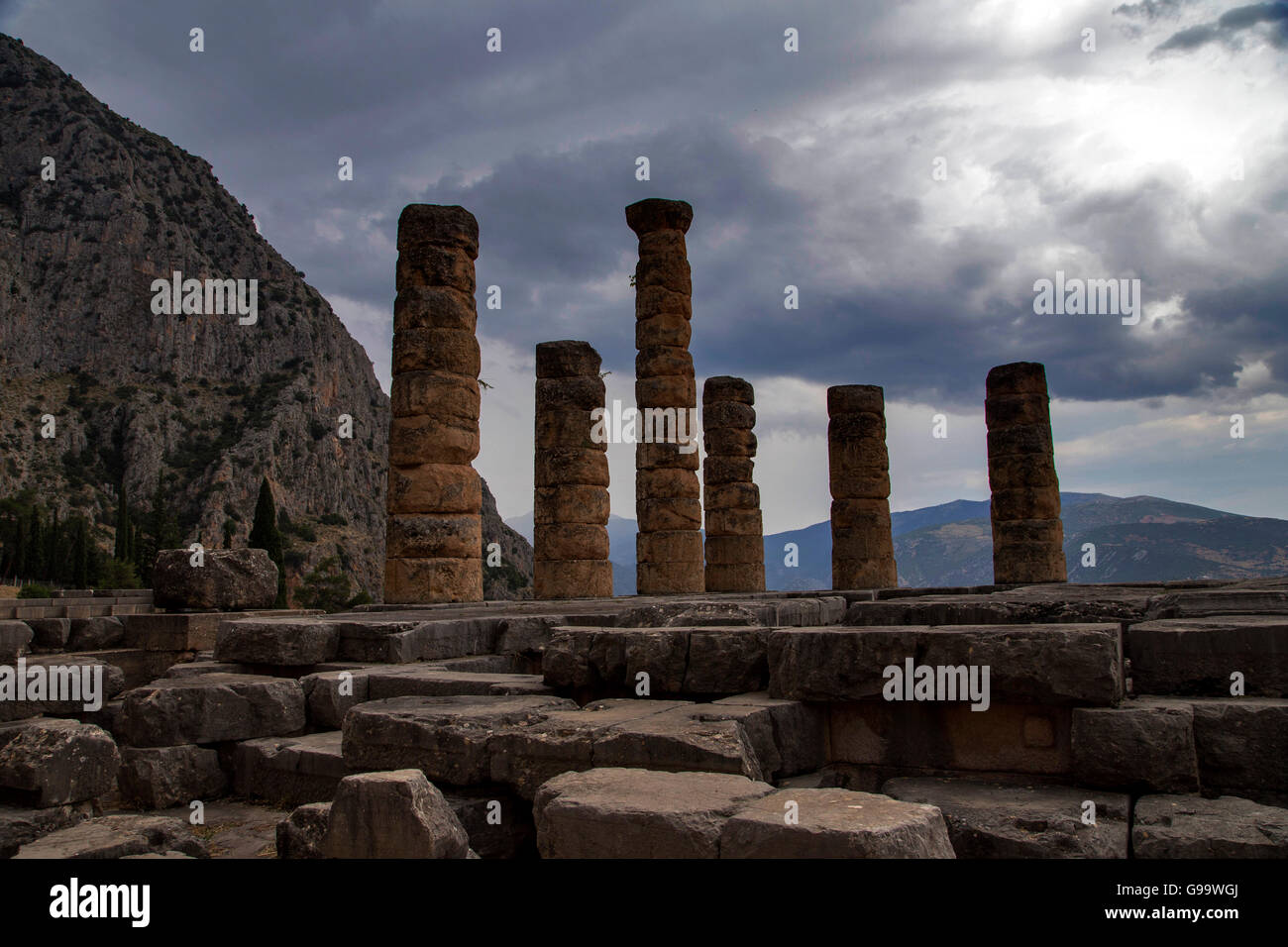 Worship ancient antiquities hi-res stock photography and images - Alamy