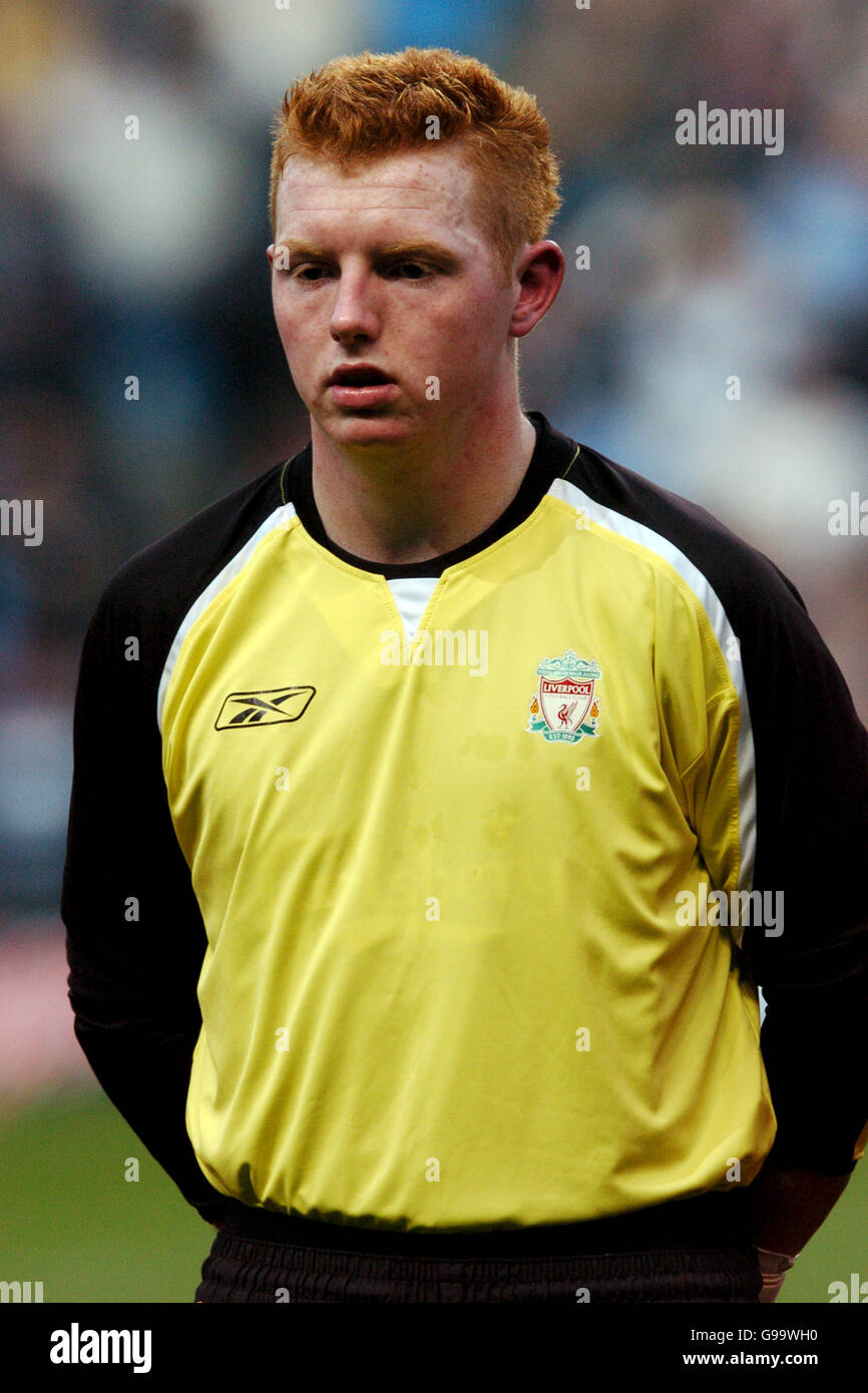 Liverpool goalkeeper david roberts hi-res stock photography and images ...