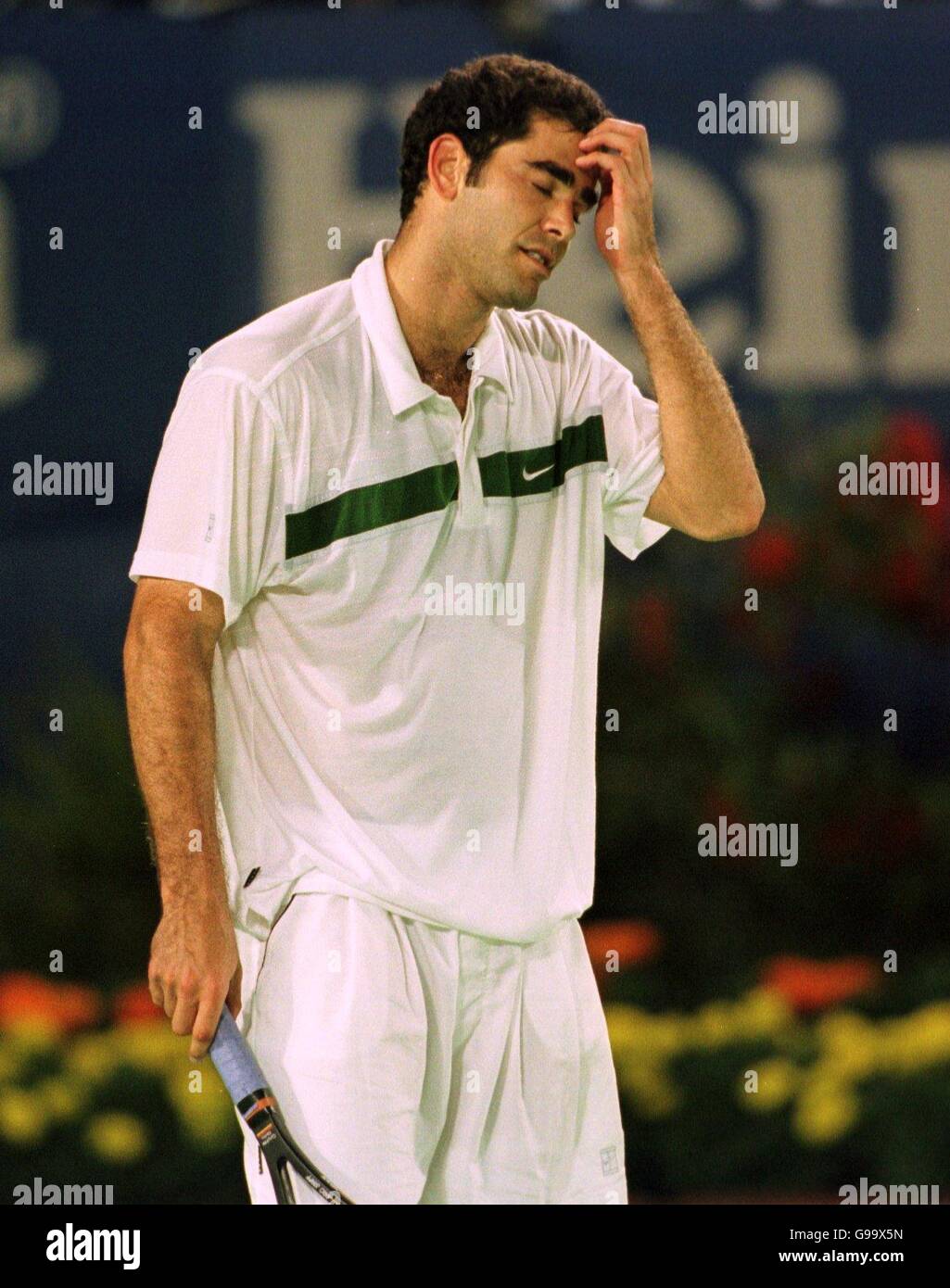 Pete sampras andre agassi 2000 hi-res stock photography and images - Alamy