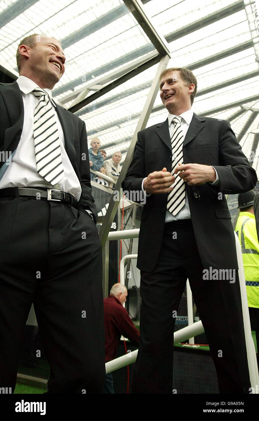 Soccer - FA Barclays Premiership - Newcastle United v Chelsea - St ...