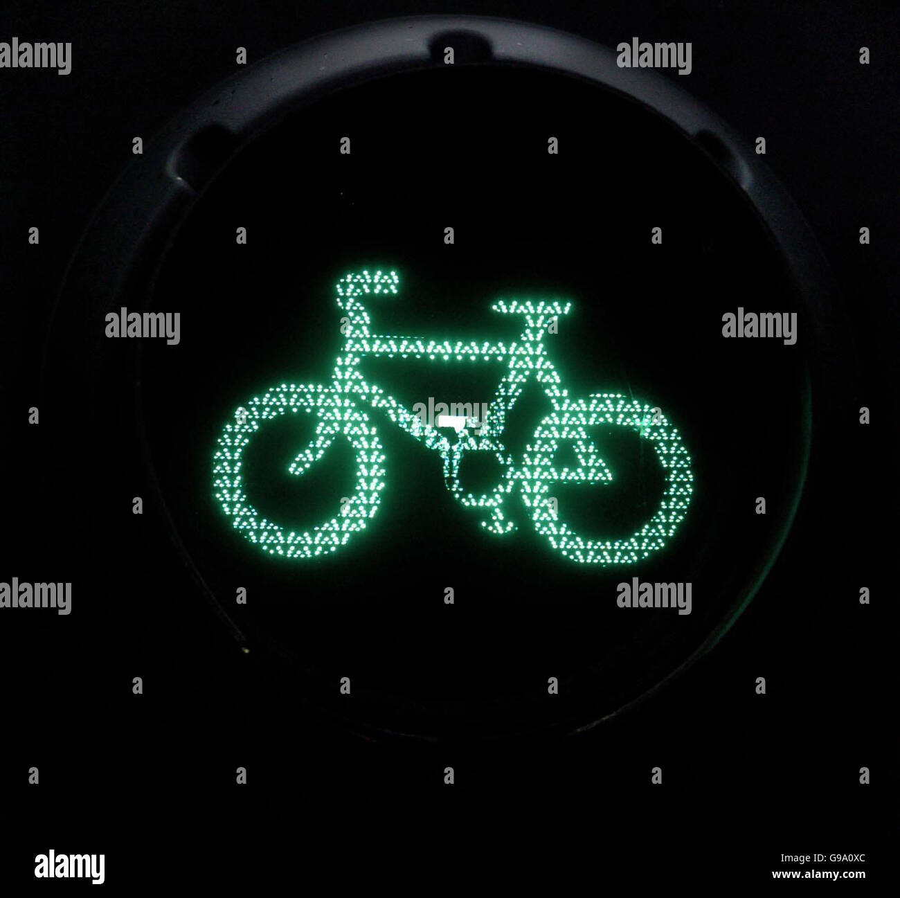 A cycle lane traffic light at a pedestrian crossing in Cambridge.. A ...