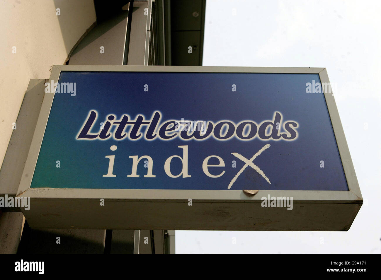 Littlewoods store hi-res stock photography and images - Alamy