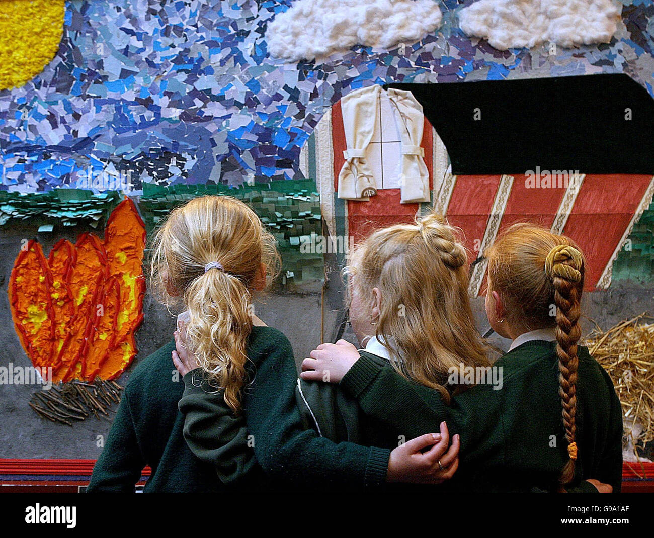 From left: Cousins Kathleen and Helen Lynch and Crystal McCarthy from ...
