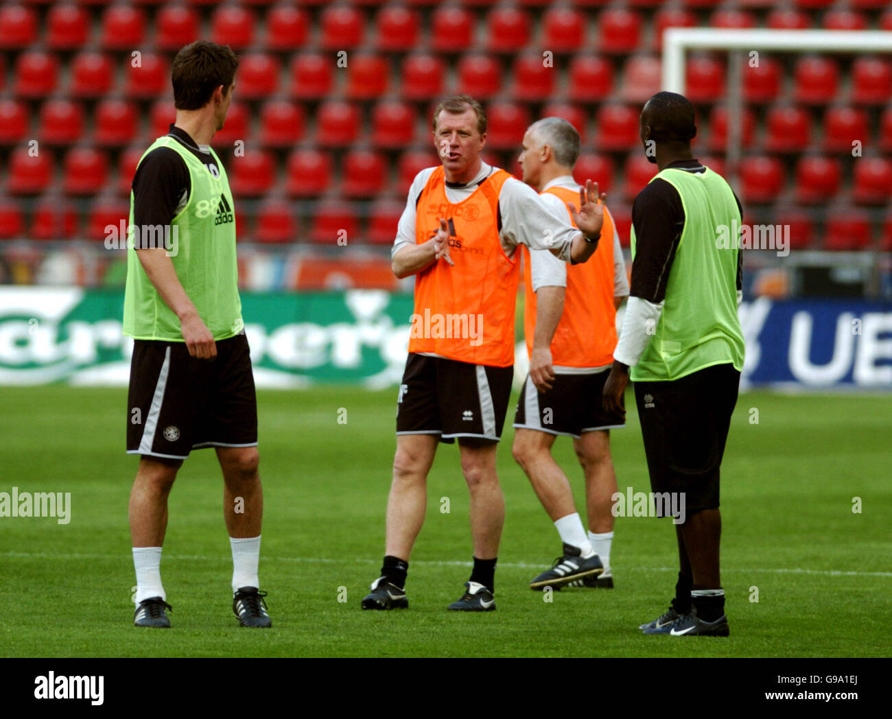 Chris philips hi-res stock photography and images - Alamy