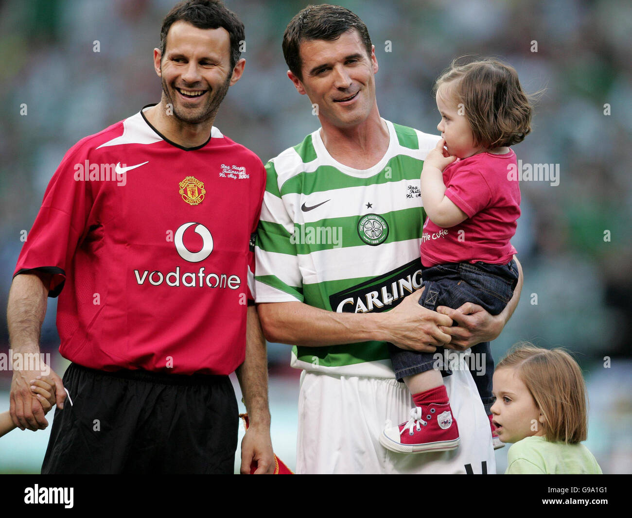 Roy keane testimonial match old trafford hi-res stock photography and ...