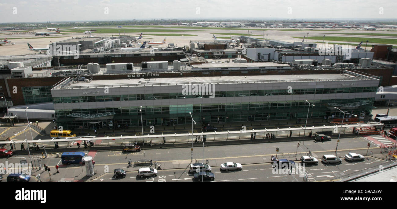 A view Heathrow Airport's Terminal 2 Stock Photo - Alamy