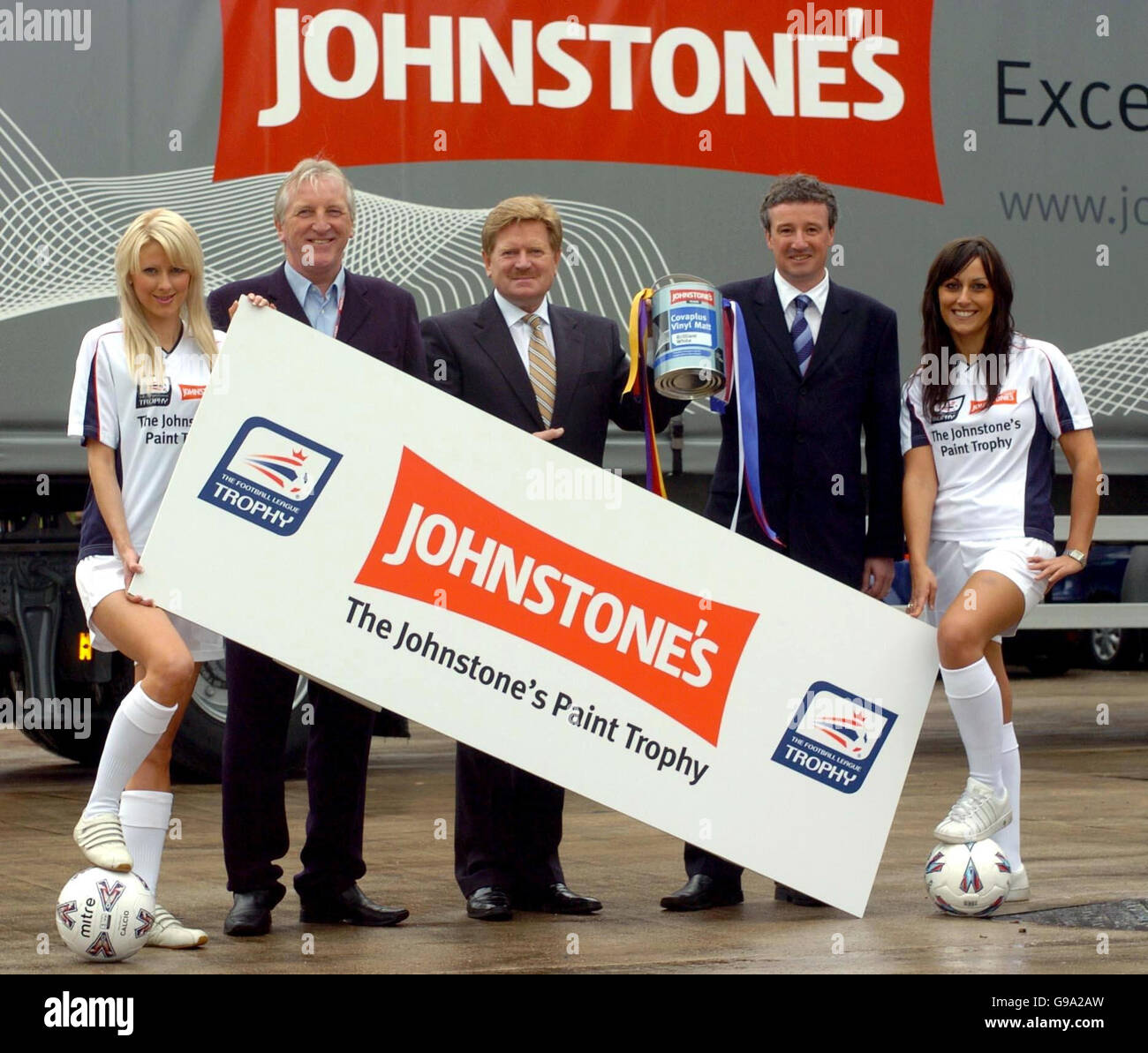 Johnstones paints hi-res stock photography and images - Alamy