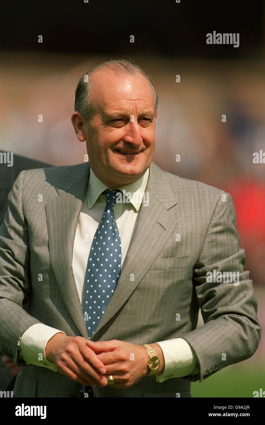 John hall newcastle united hi-res stock photography and images - Alamy