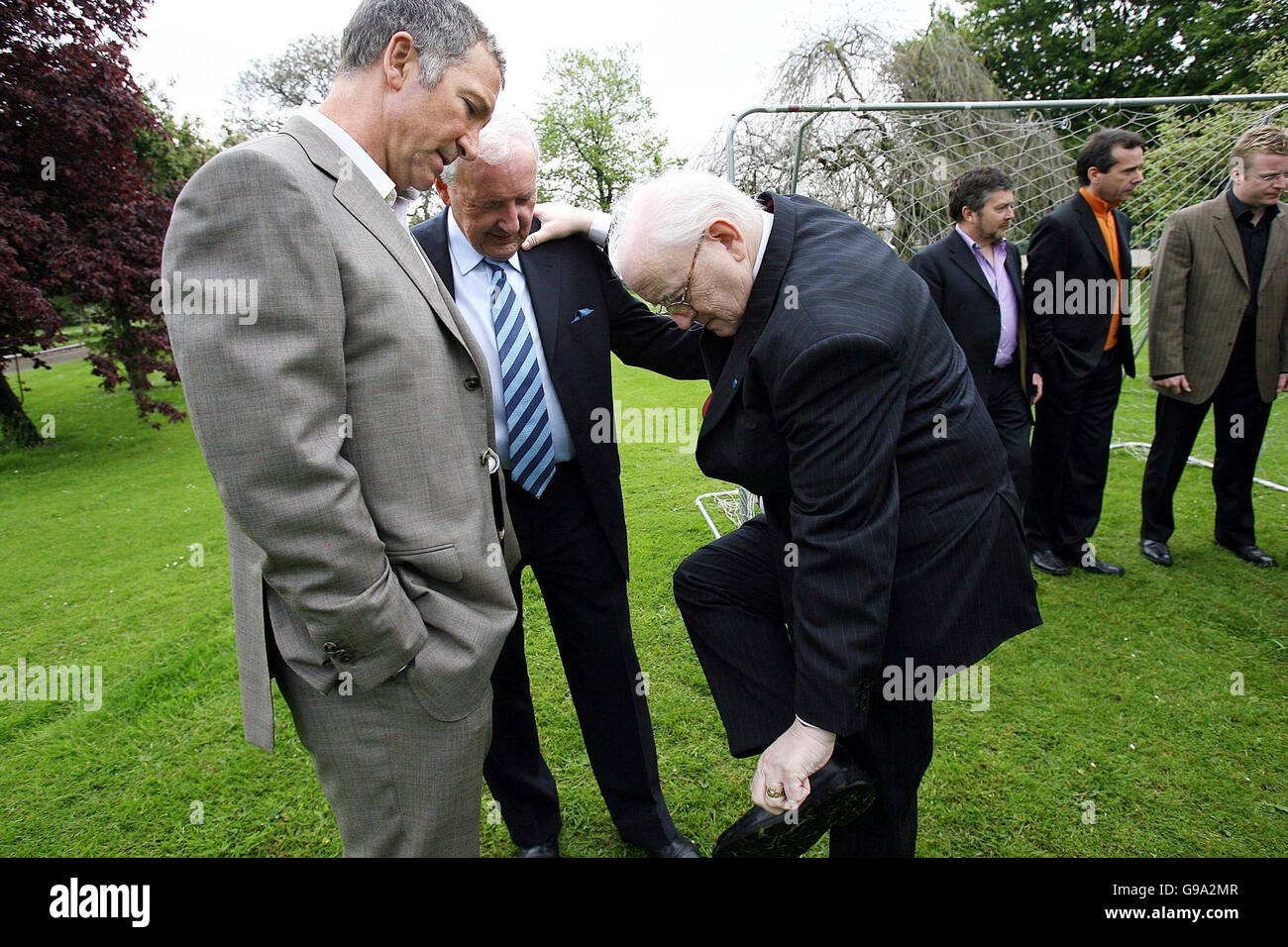 Veteran roadcaster Jimmy Magee (right), former Newcastle manager Graeme ...