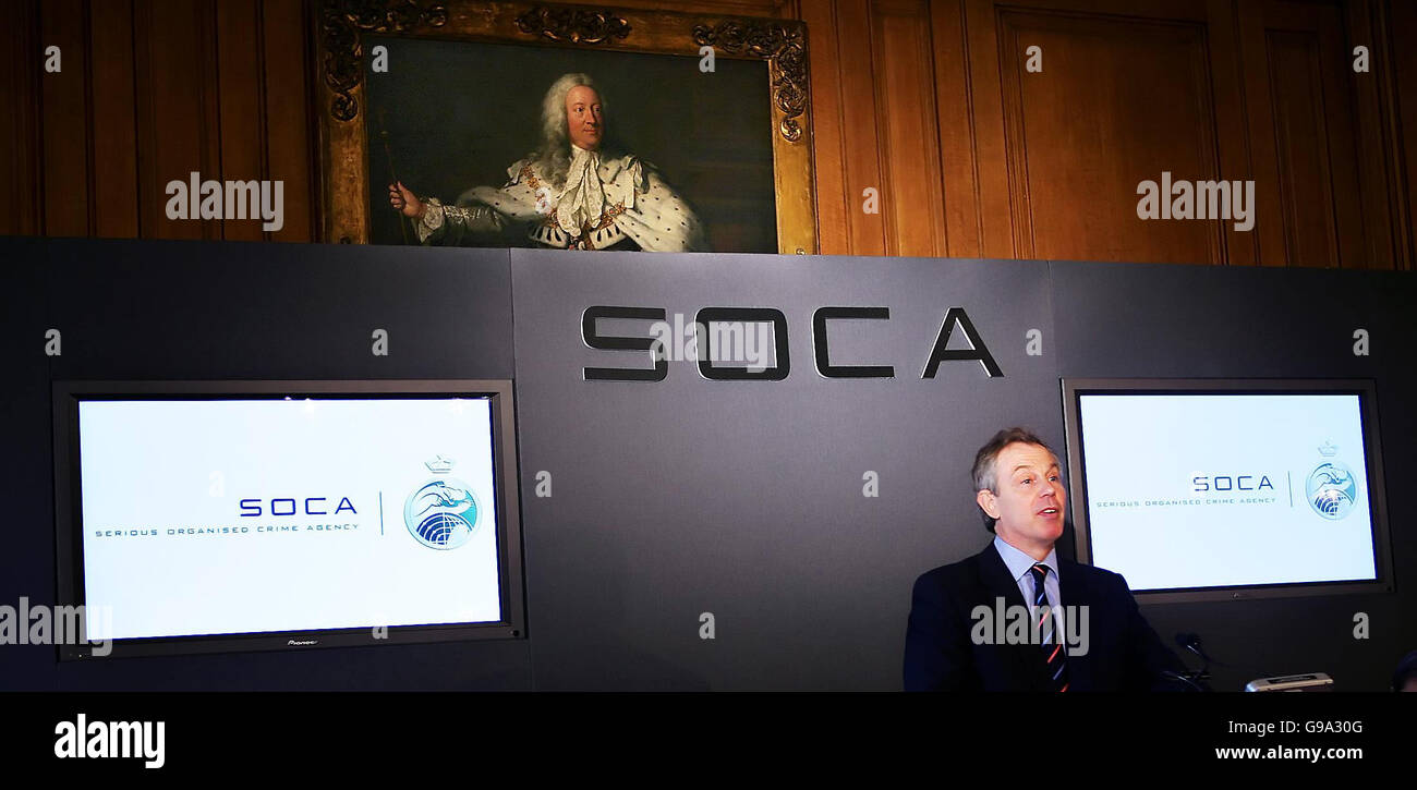 Police target gangs hi-res stock photography and images - Alamy