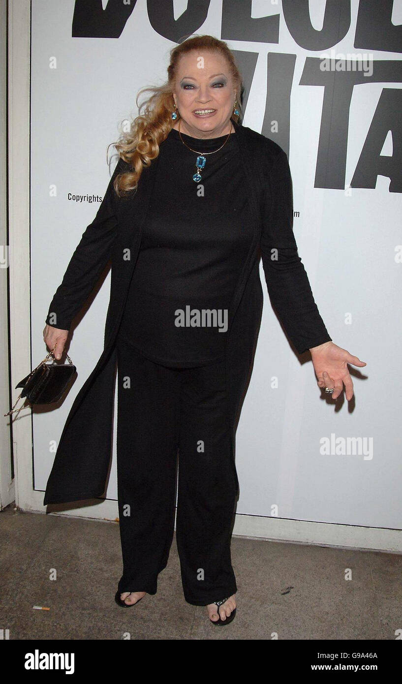 Peroni advert hi-res stock photography and images - Alamy