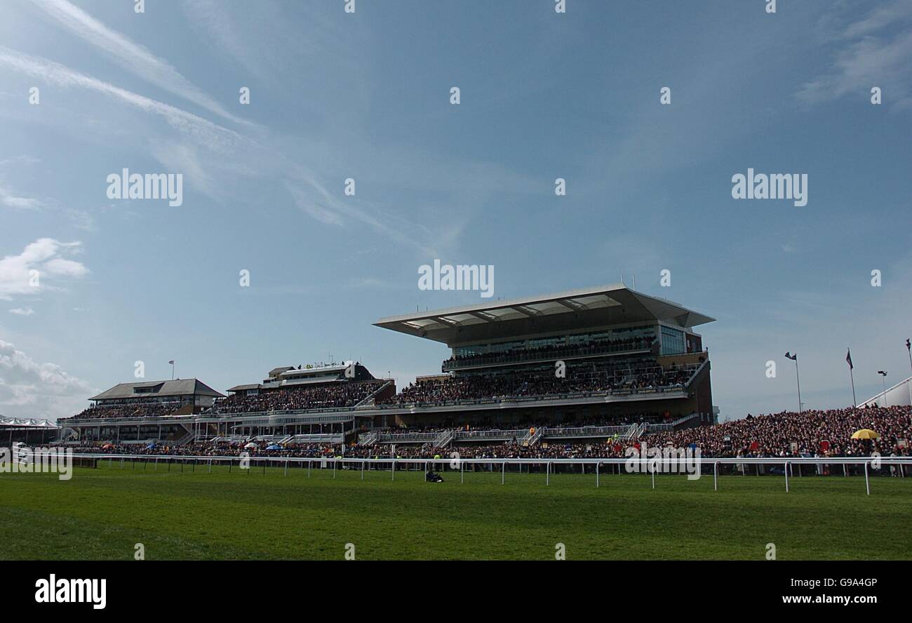 Aintree grand national grandstand hi-res stock photography and images ...