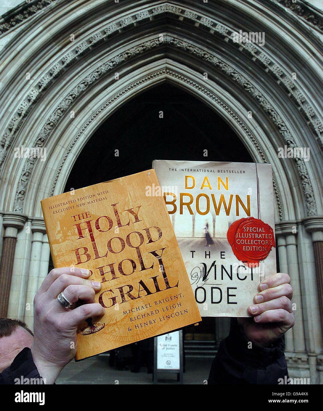 File with code hi-res stock photography and images - Alamy