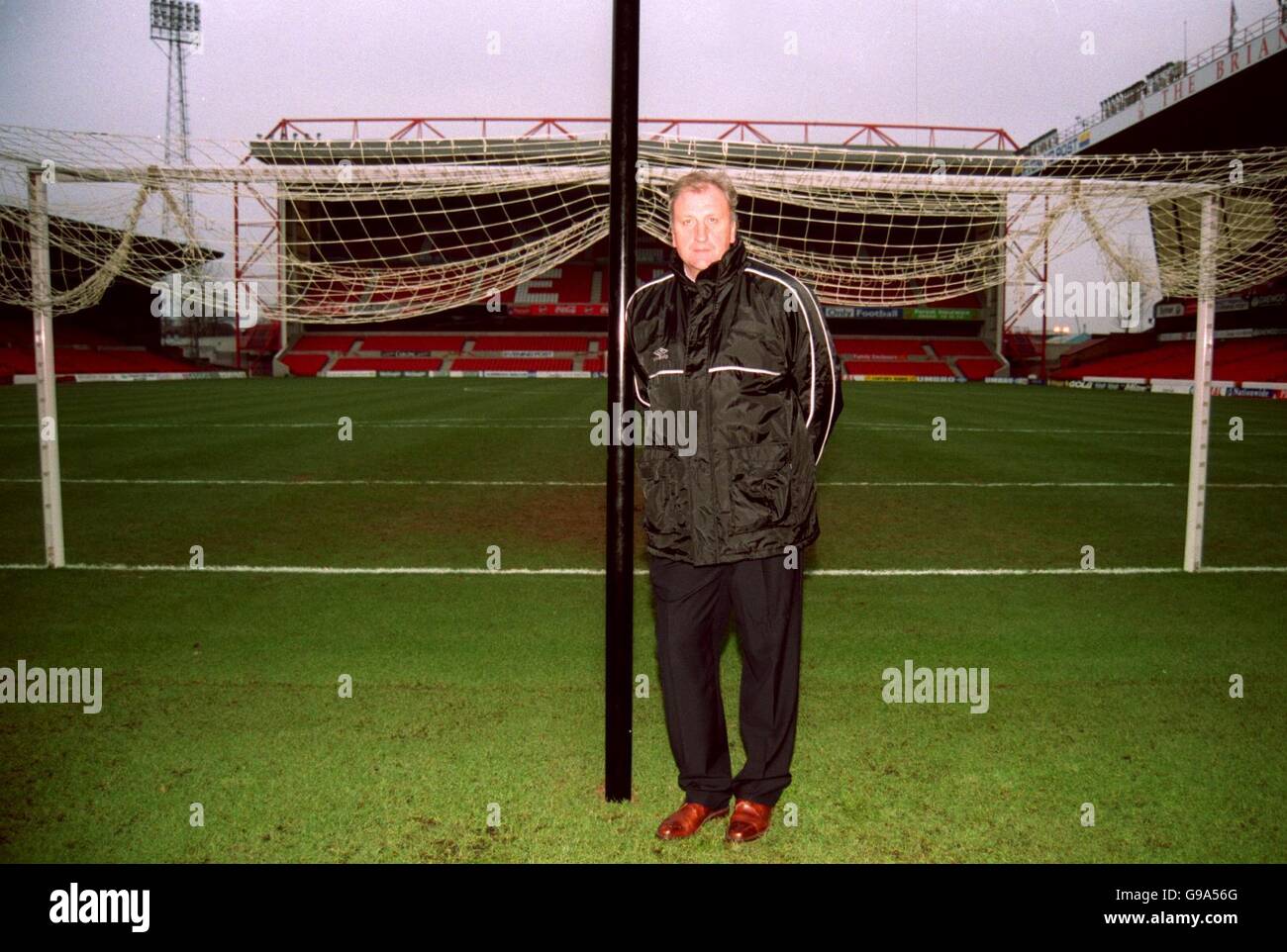 Paul hart feature hi-res stock photography and images - Alamy