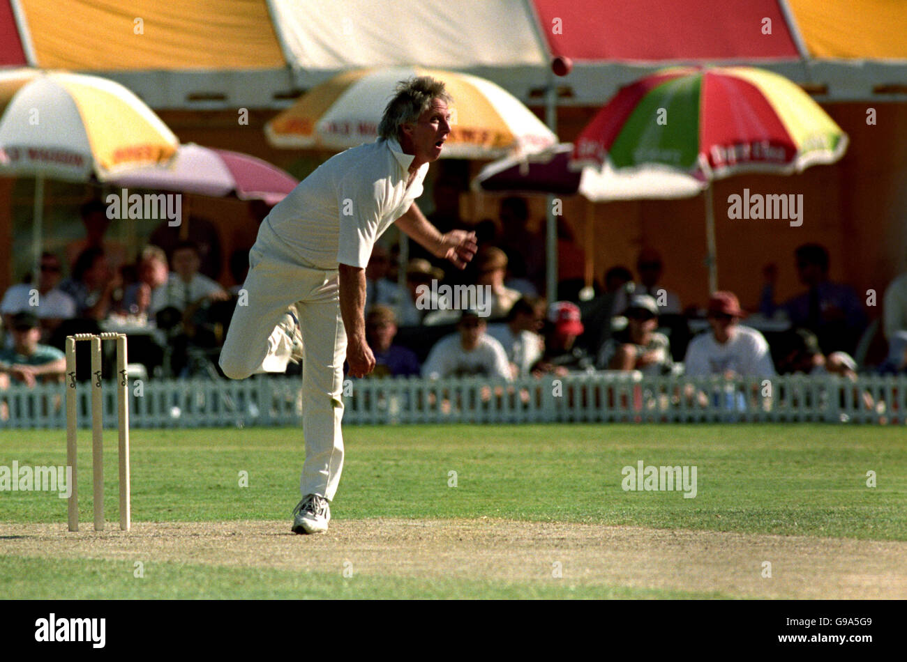 Jeff thomson cricket hi-res stock photography and images - Alamy