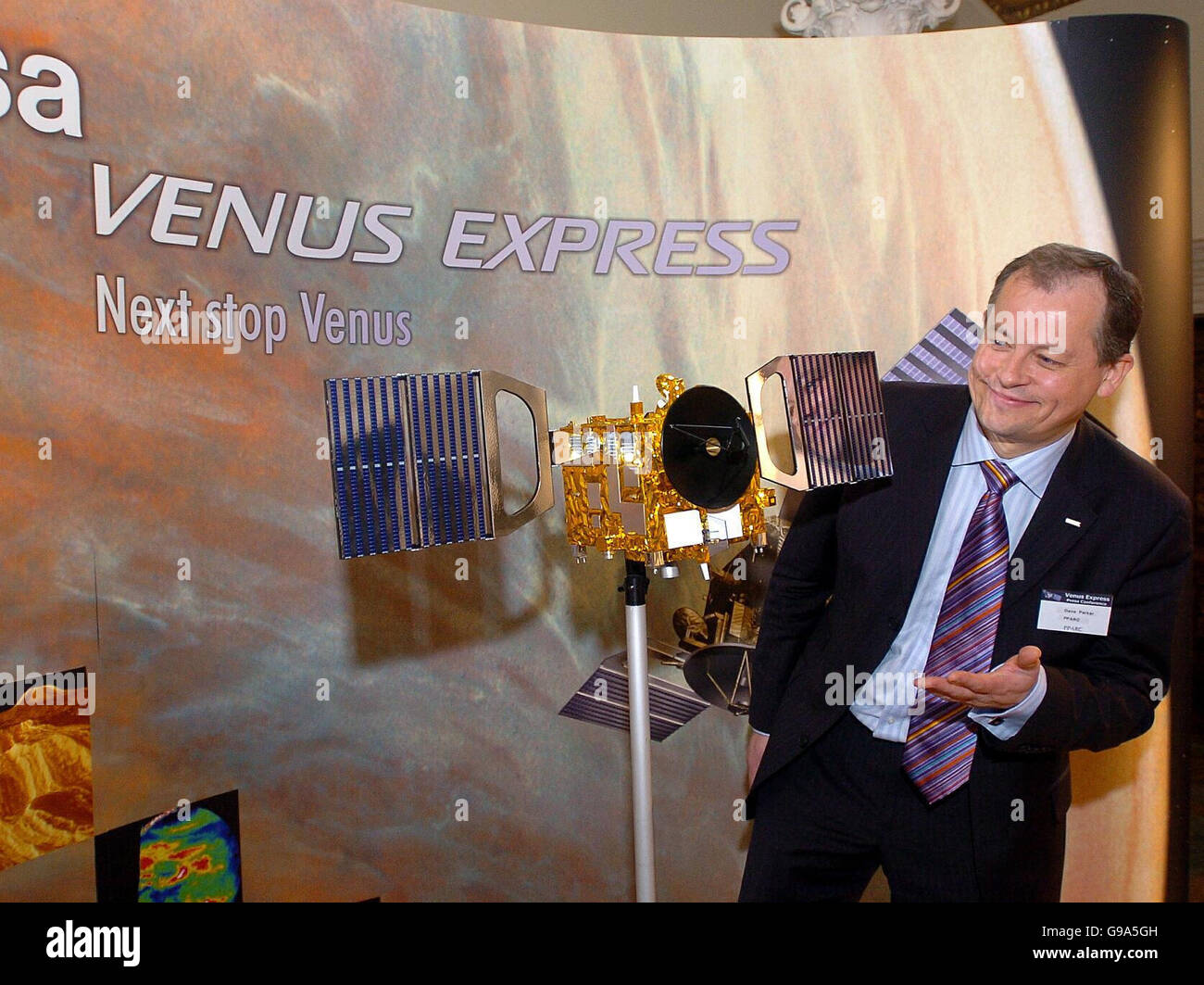 David parker space hi-res stock photography and images - Alamy