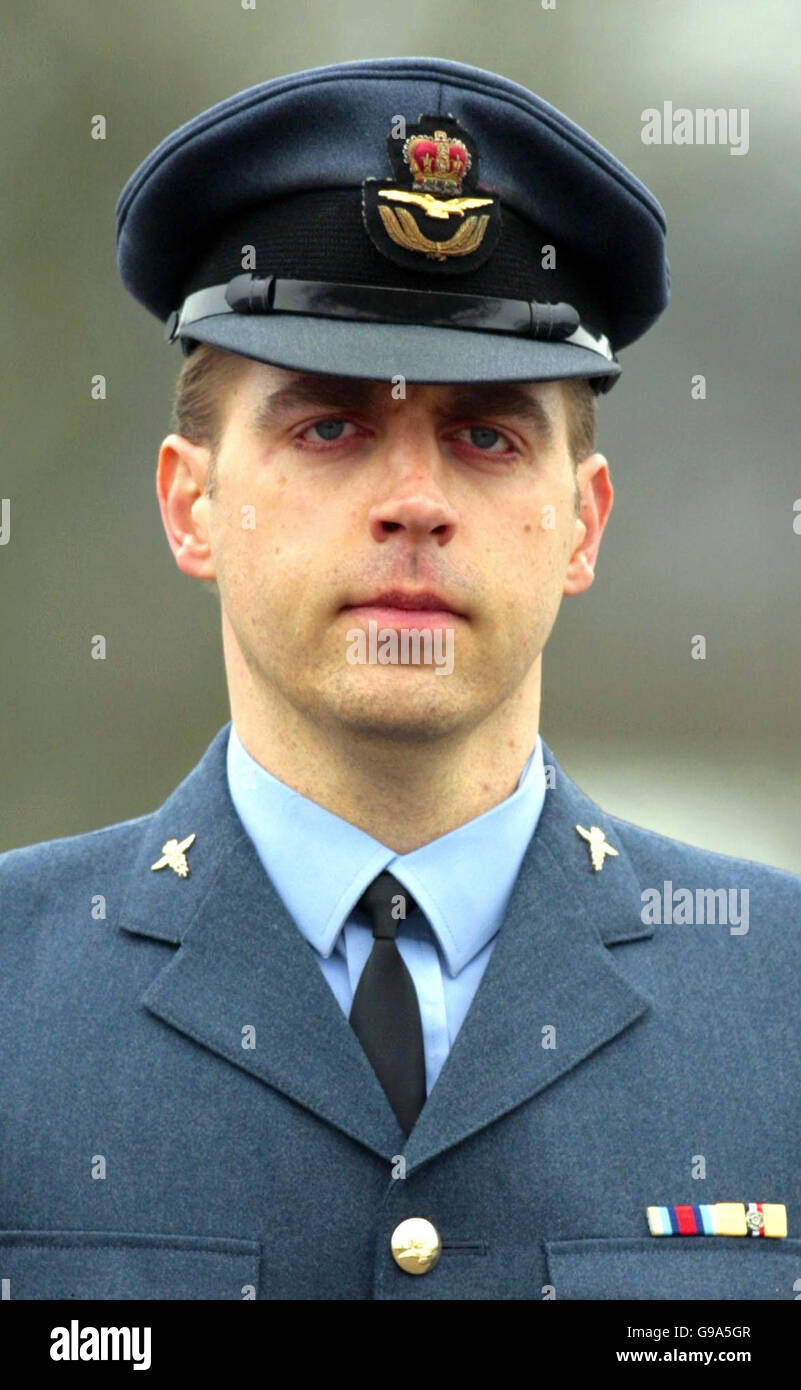 Raf flight lieutenant malcolm kendall smith hi-res stock photography ...