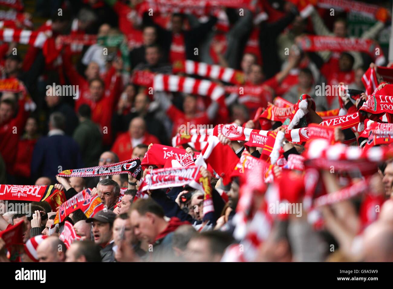 Merseyside derby fans hi-res stock photography and images - Alamy