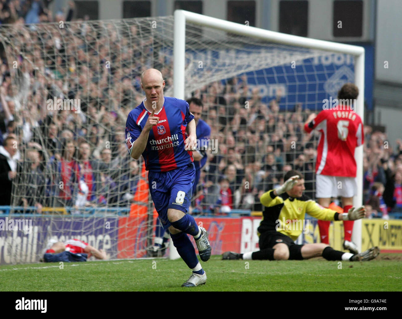 SOCCER Crystal Palace. Crystal Palace's Andrew Johnson celebrates ...