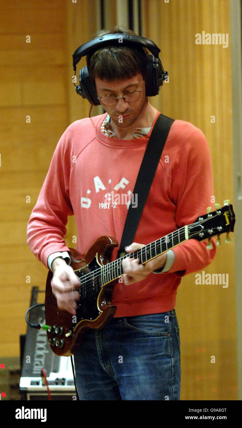 Guitarist graham coxon at the olympic studios in barnes hi-res stock ...