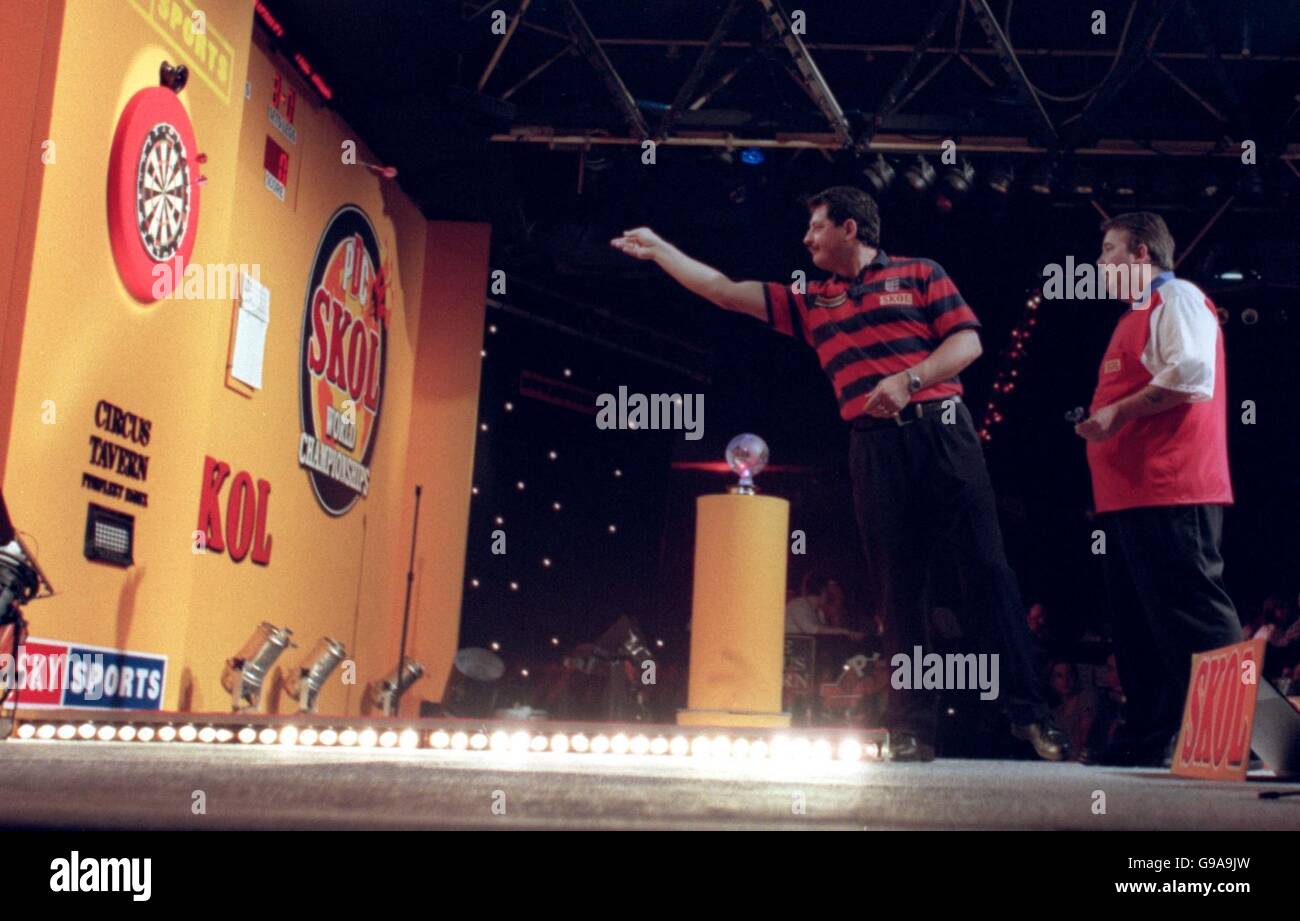 Darts - PDC Skol World Championship - Final - Phil Taylor v Dennis ...