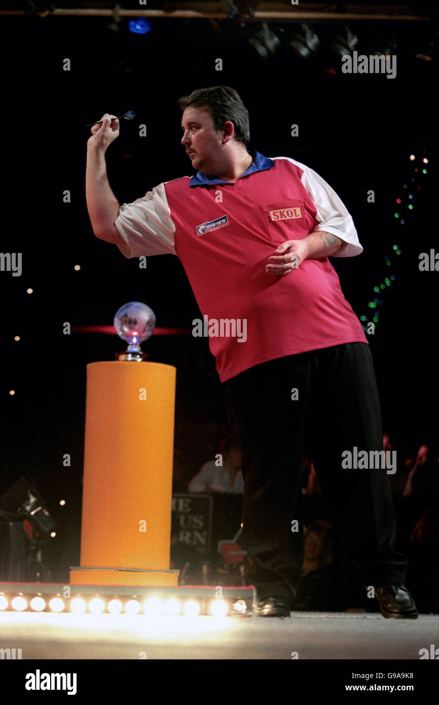 Darts - PDC Skol World Championship - Final - Phil Taylor v Dennis ...