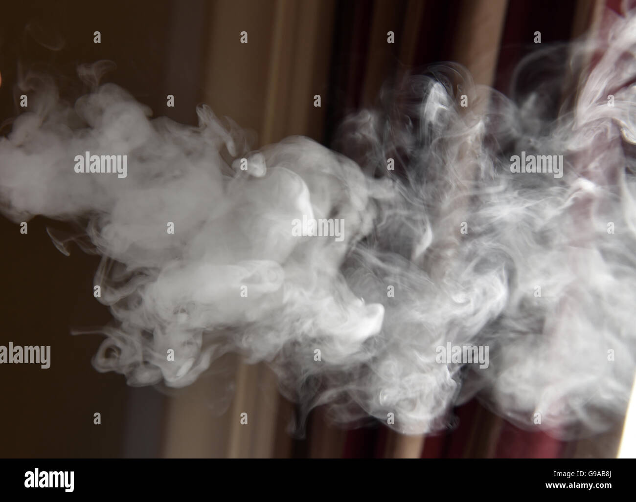 Smoke cloud motion hi-res stock photography and images - Alamy