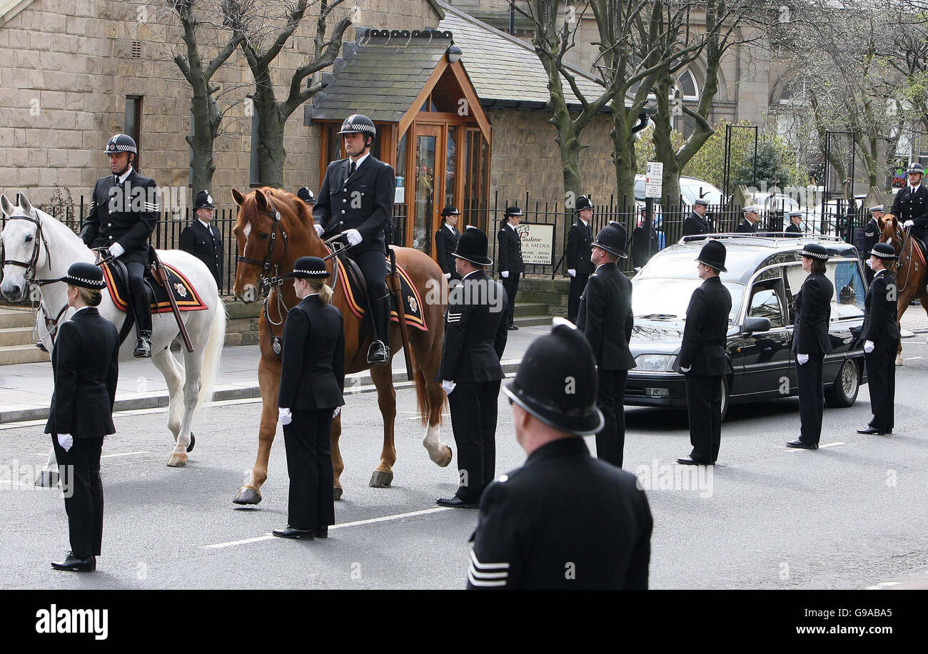 Catholic funeral officer hi-res stock photography and images - Alamy
