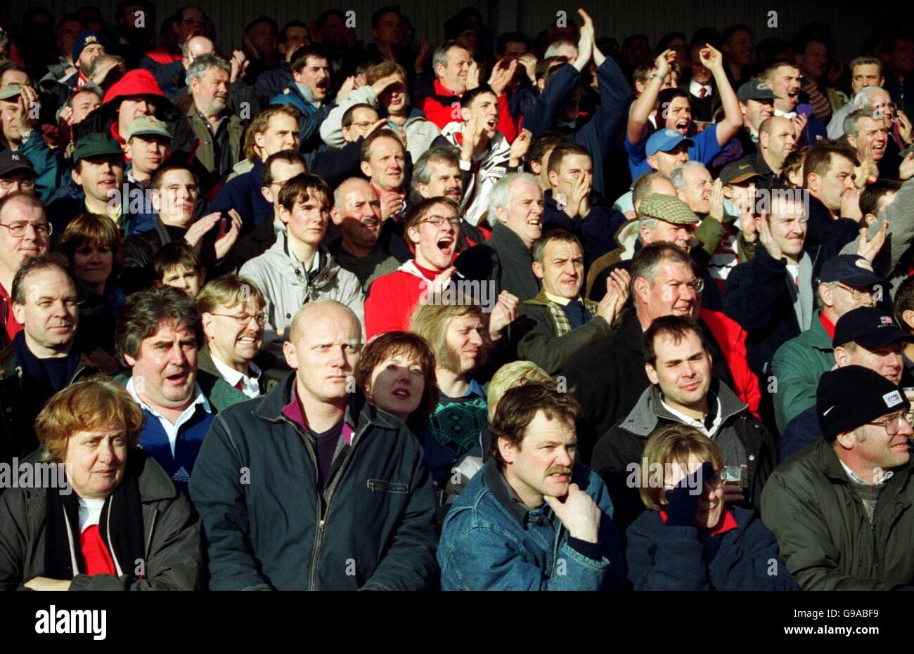Gloucester shed rugby hi-res stock photography and images - Alamy