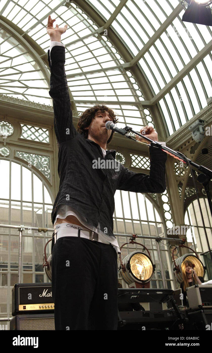Gary Lightbody of Snow Patrol during their exclusive one off gig at The ...