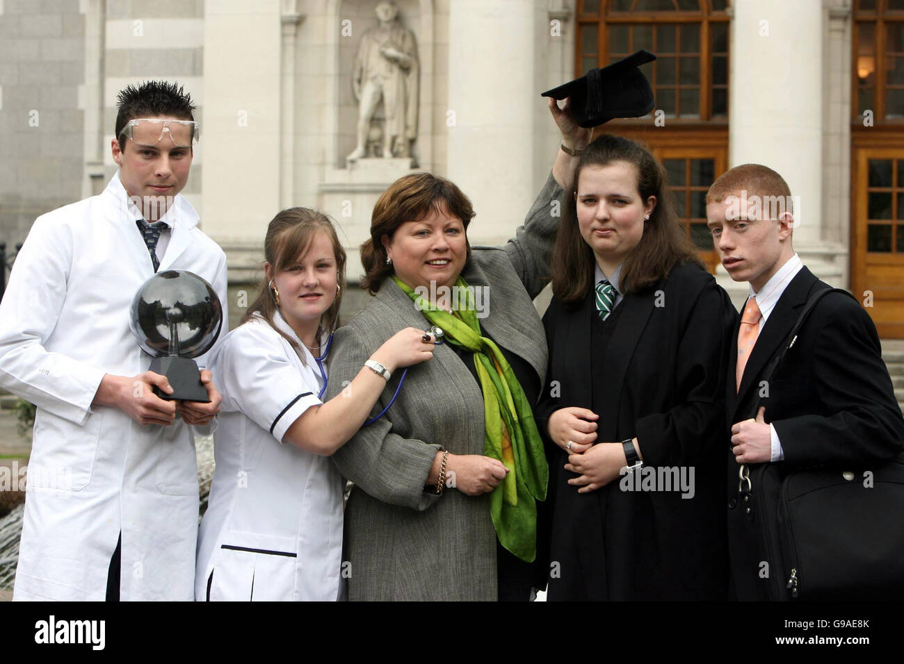 Tainaiste Mary Harney TD with from left: Brian Gregan, Georgina ...