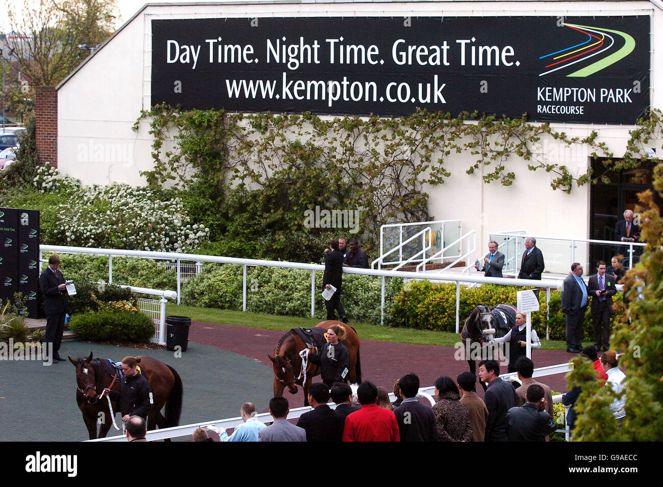 Horse Racing - Spring Festival Evening Racing - Kempton Park. The ...