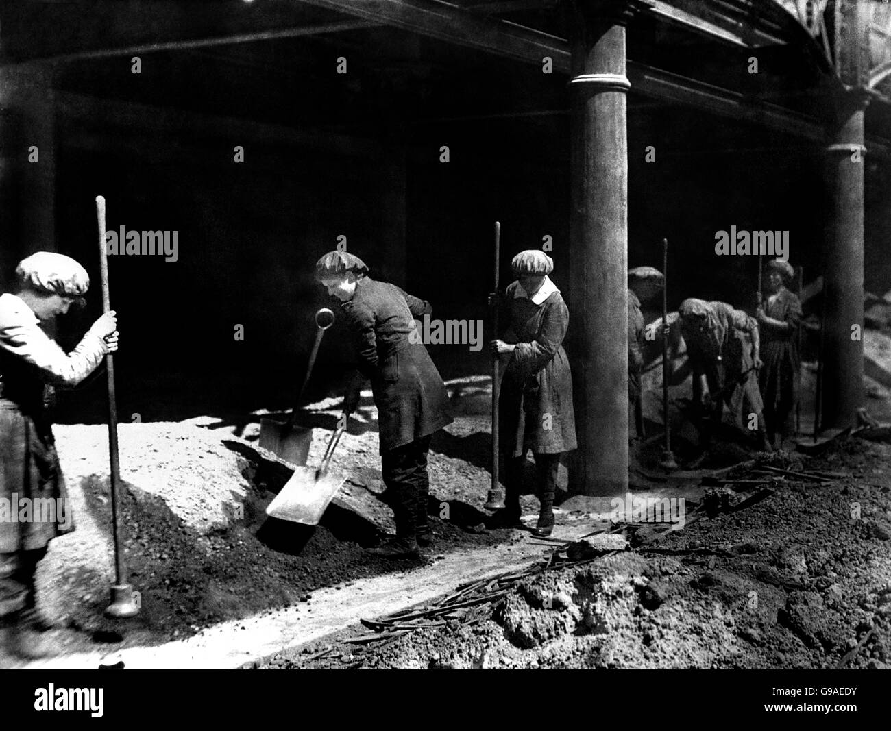 Gasworks Black and White Stock Photos & Images - Alamy
