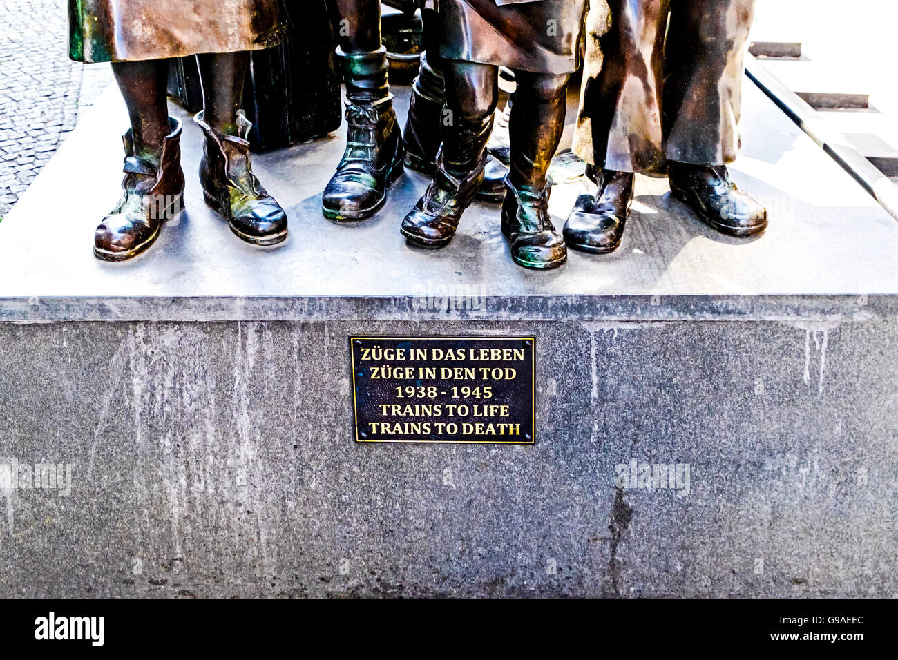 Berlin, Bahnhof Friedrichstraße, Denkmal Kindertransport; Berlin ...