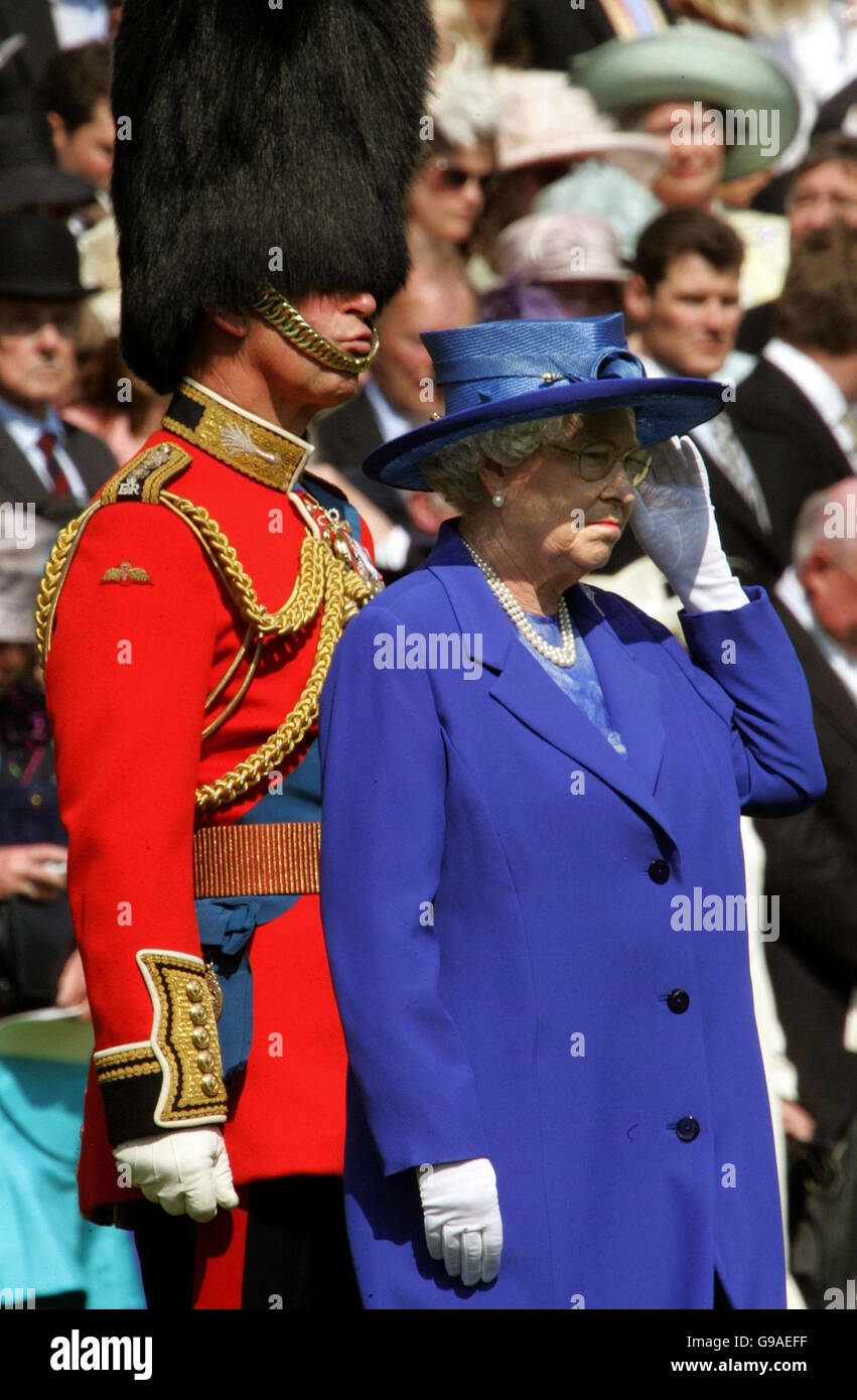 Britains queen elizabeth ii stands with the prince of wales hi-res ...
