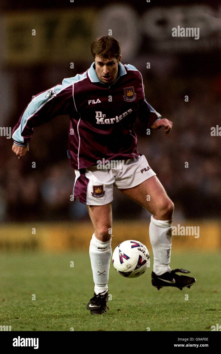 John moncur hi-res stock photography and images - Alamy