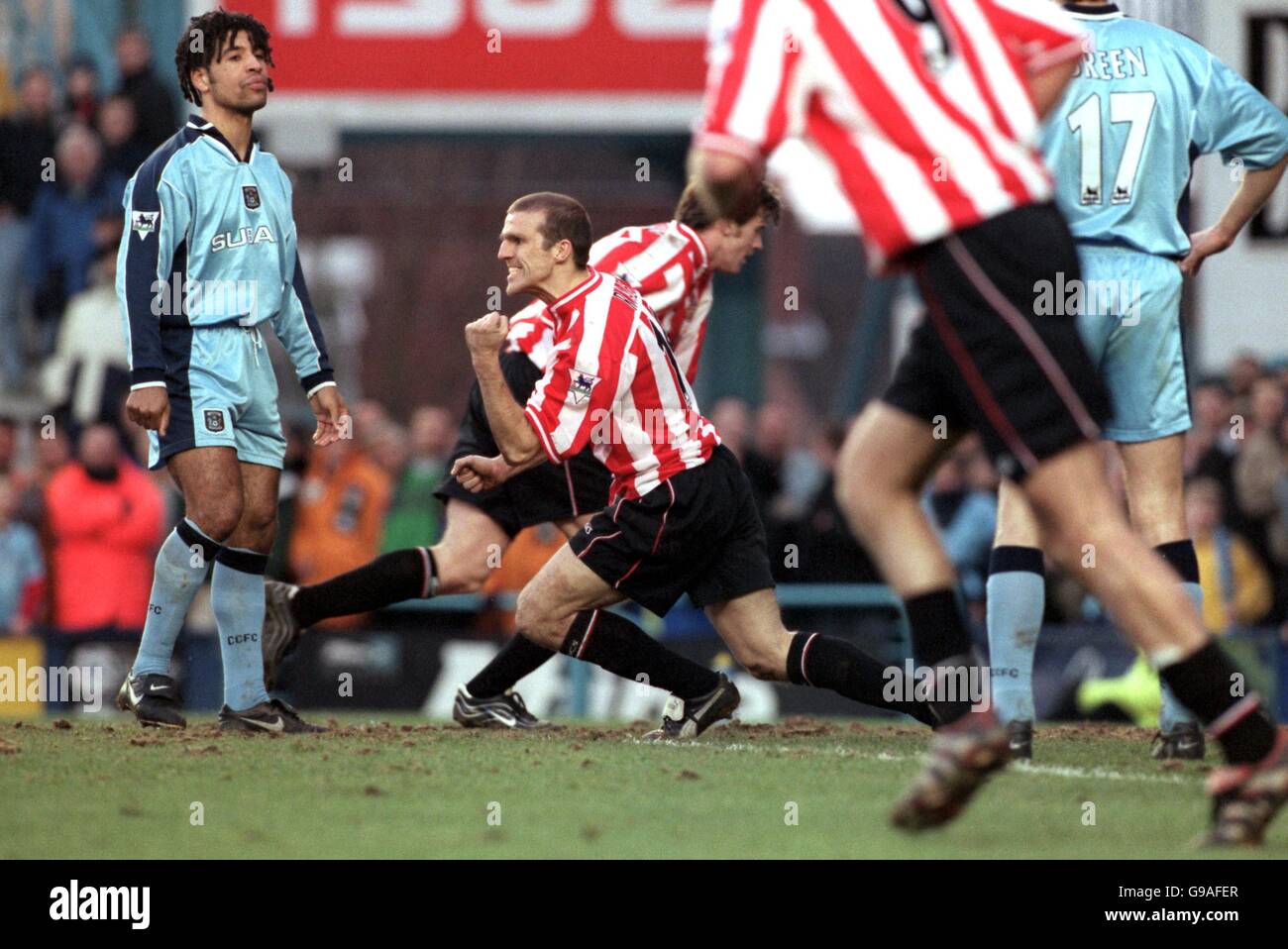 Sunderland's Alex Rae celebrates scoring their second goal Stock Photo ...