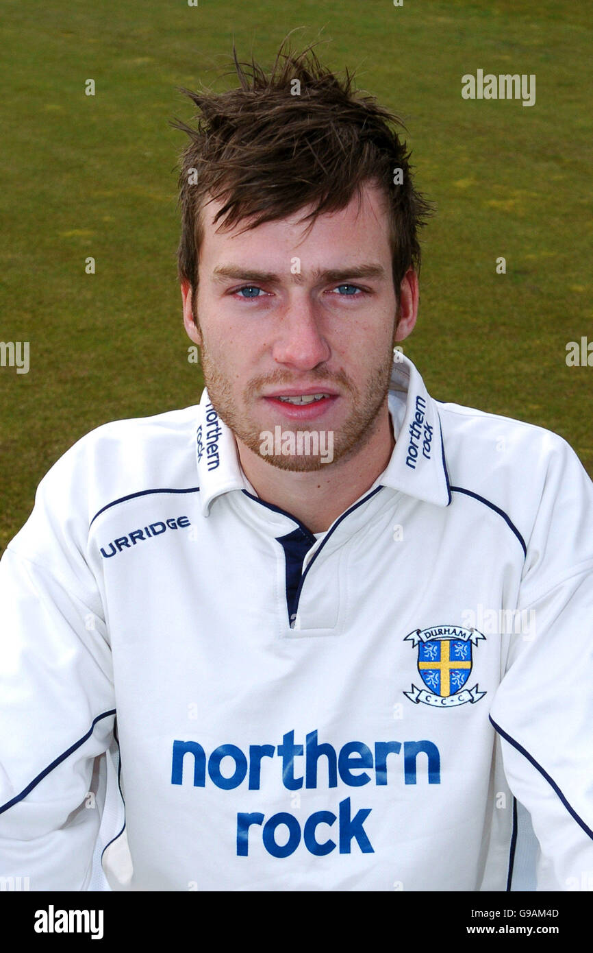 James lowe of durham county cricket club hi-res stock photography and ...