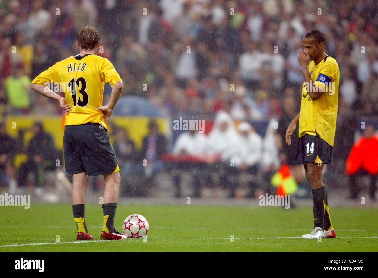 Soccer - UEFA Champions League - Final - Barcelona v Arsenal - Stade de ...