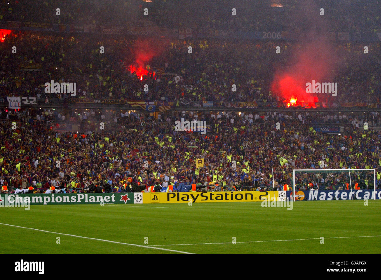 Soccer - UEFA Champions League - Final - Barcelona v Arsenal - Stade de ...