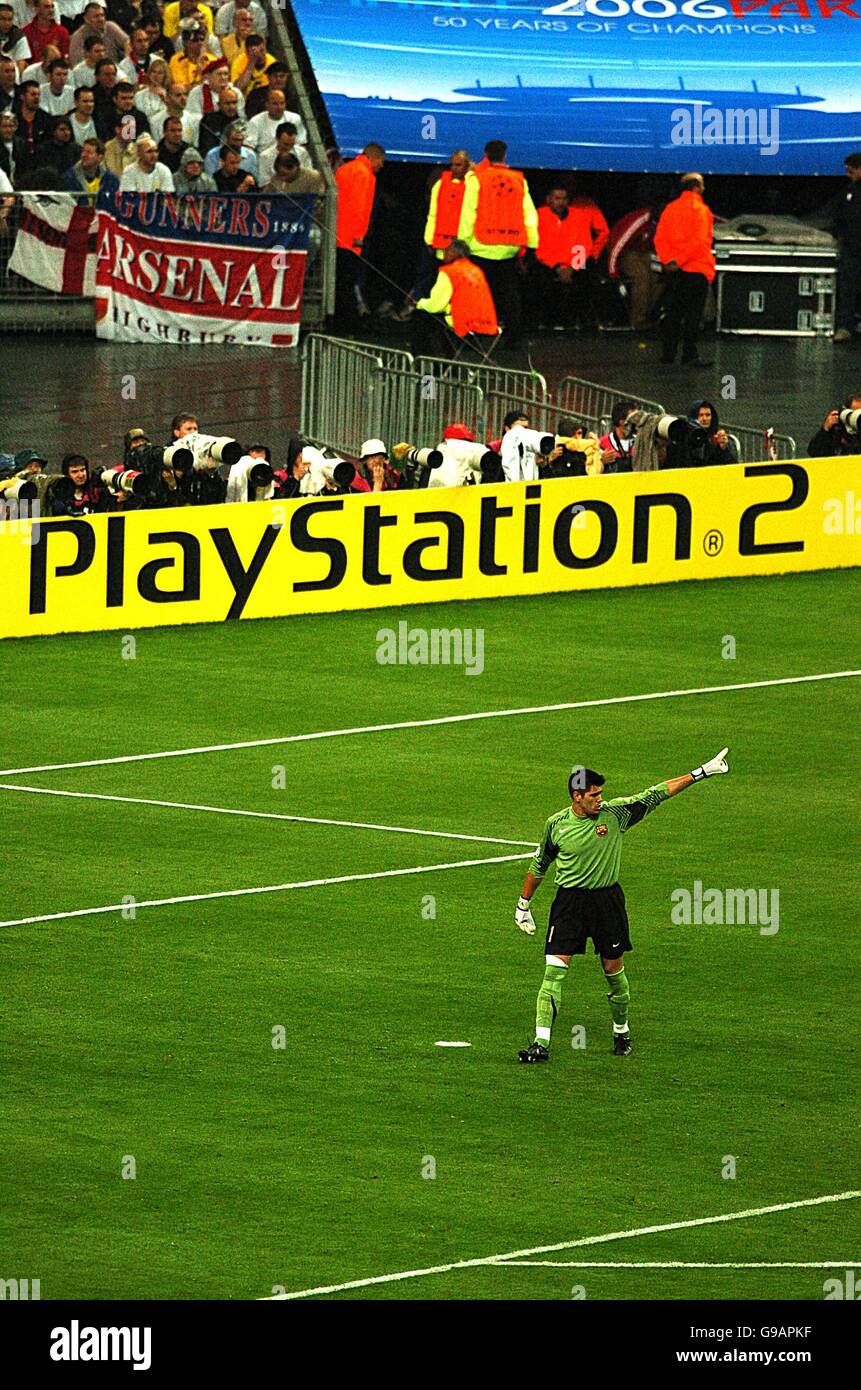 Soccer - UEFA Champions League - Final - Barcelona v Arsenal - Stade de ...