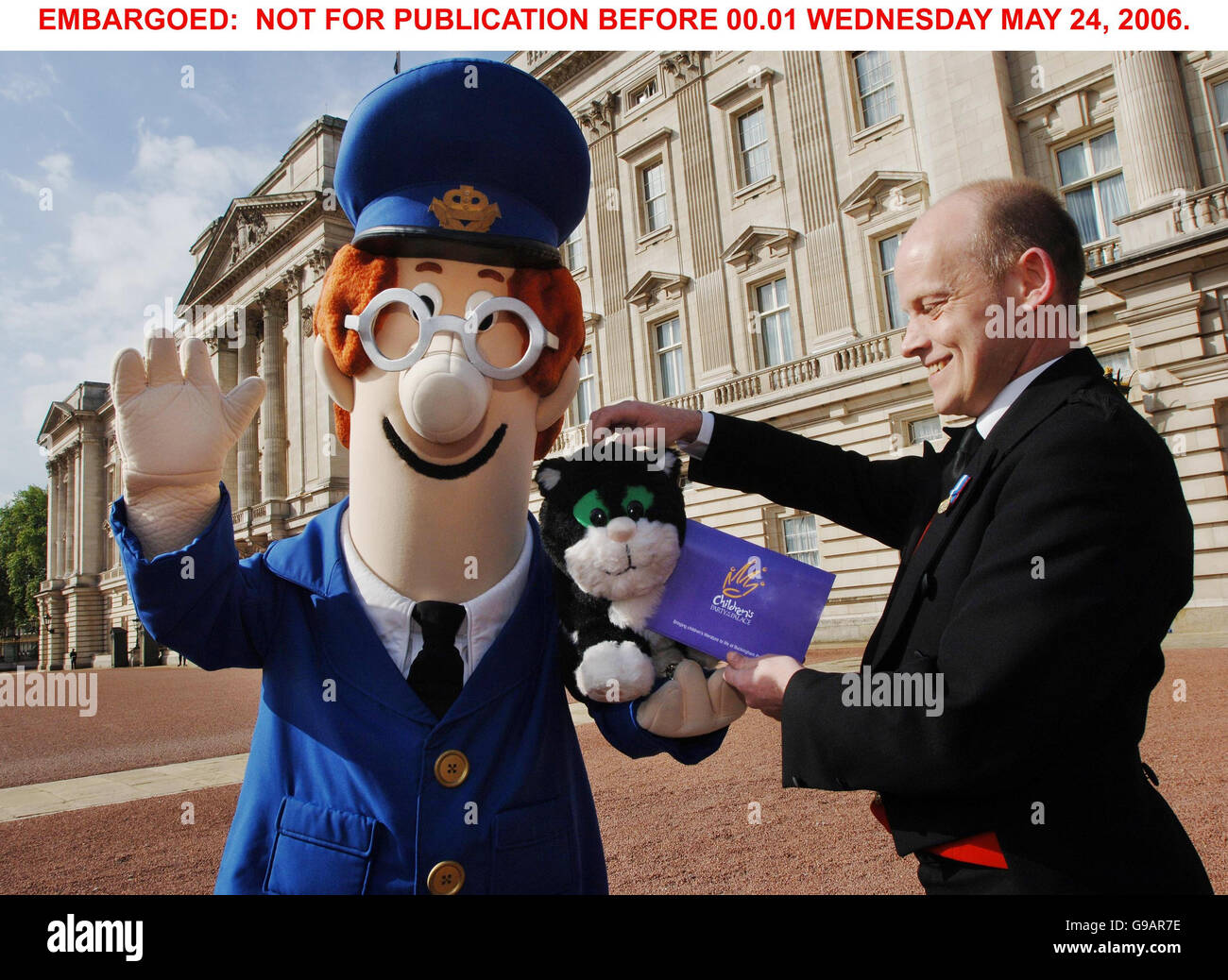 2006 postman pat hi-res stock photography and images - Alamy