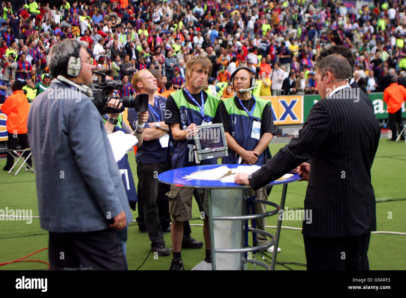 Soccer - UEFA Champions League - Final - Barcelona v Arsenal - Stade de ...