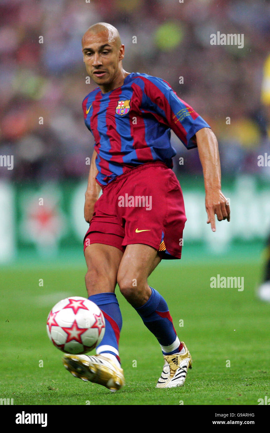 Henrik larsson barcelona hi-res stock photography and images - Alamy