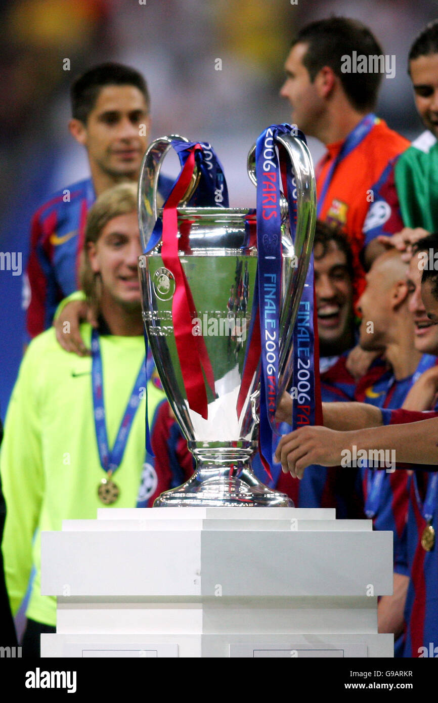 Soccer - UEFA Champions League - Final - Barcelona v Arsenal - Stade de ...