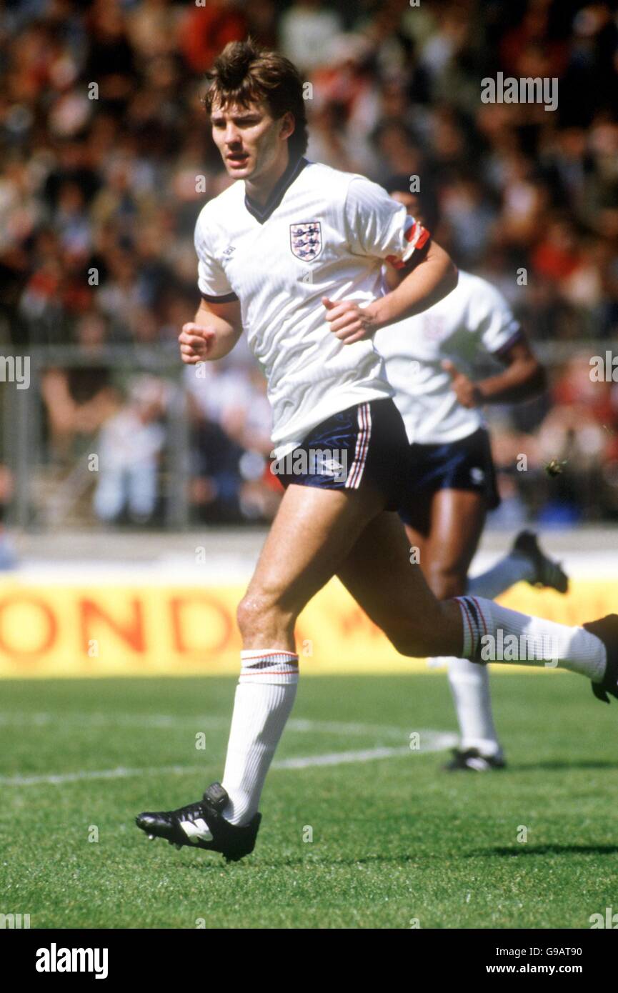Soccer friendly england v ussr hi-res stock photography and images - Alamy