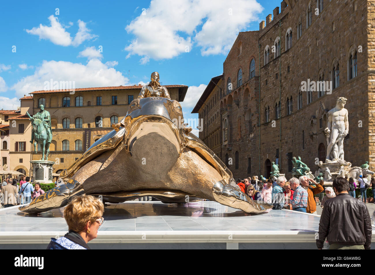 Bronze turtle, an art exhibition in Piazza della Signoria in Florence ...