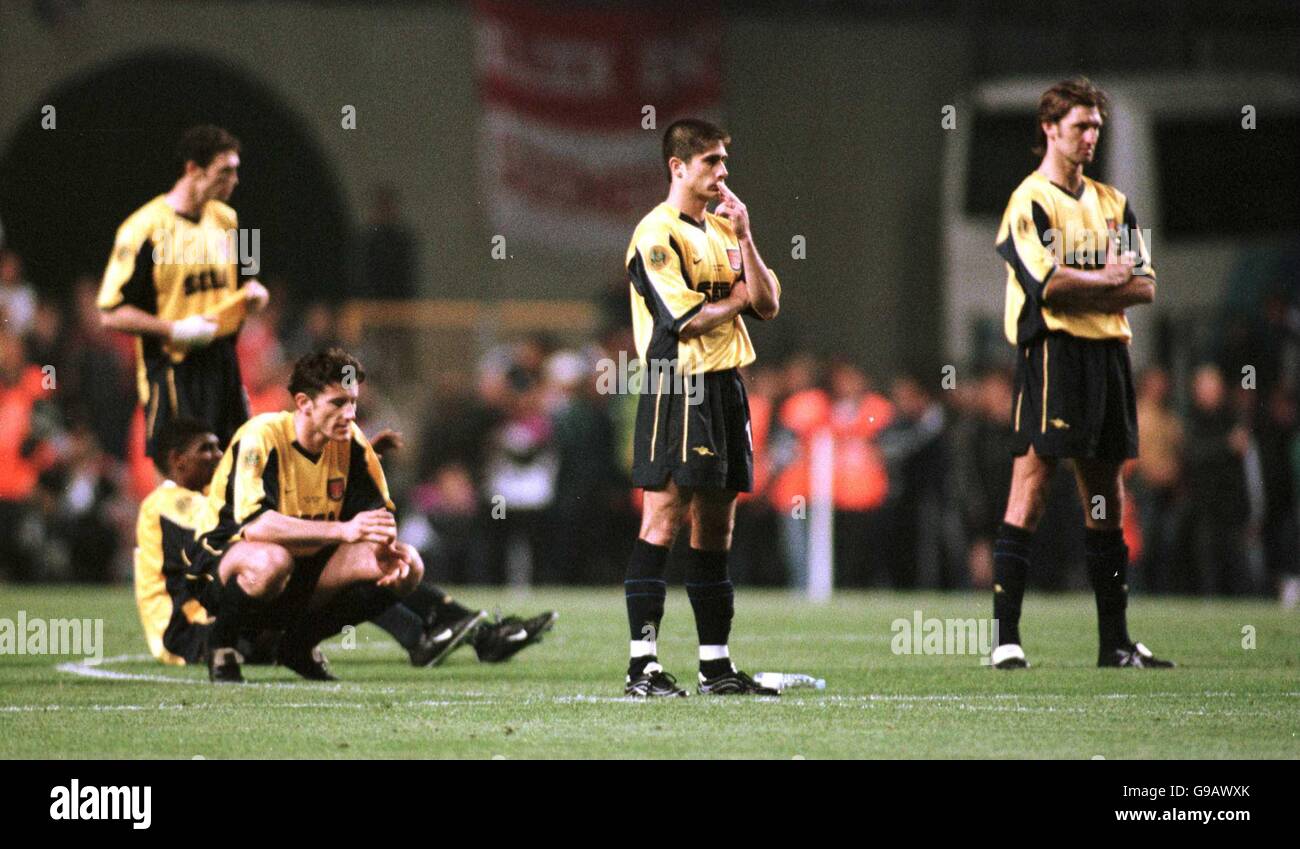 Soccer - UEFA Cup - Final - Galatasaray v Arsenal Stock Photo - Alamy